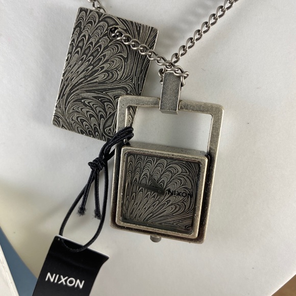 Nixon | Accessories | Nixon Fairfax Two Times A Lady Dog Tag Watch ...